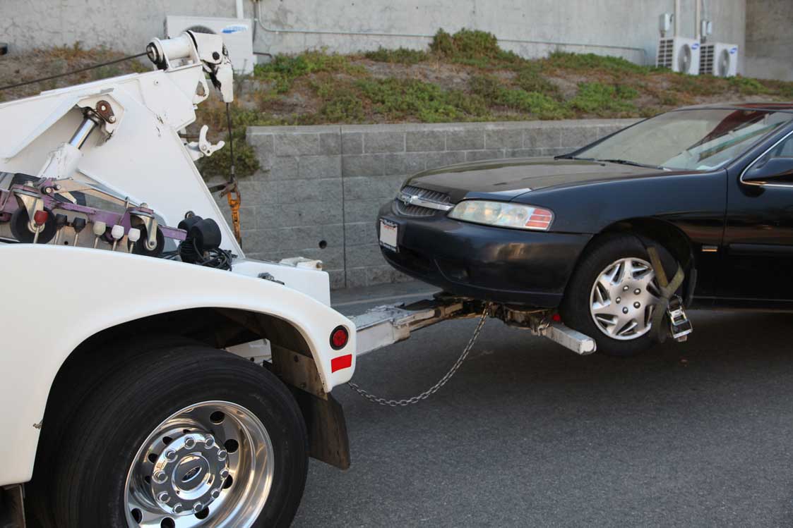 LAPD and NICB Warn of Bandit Tow Truck Scams