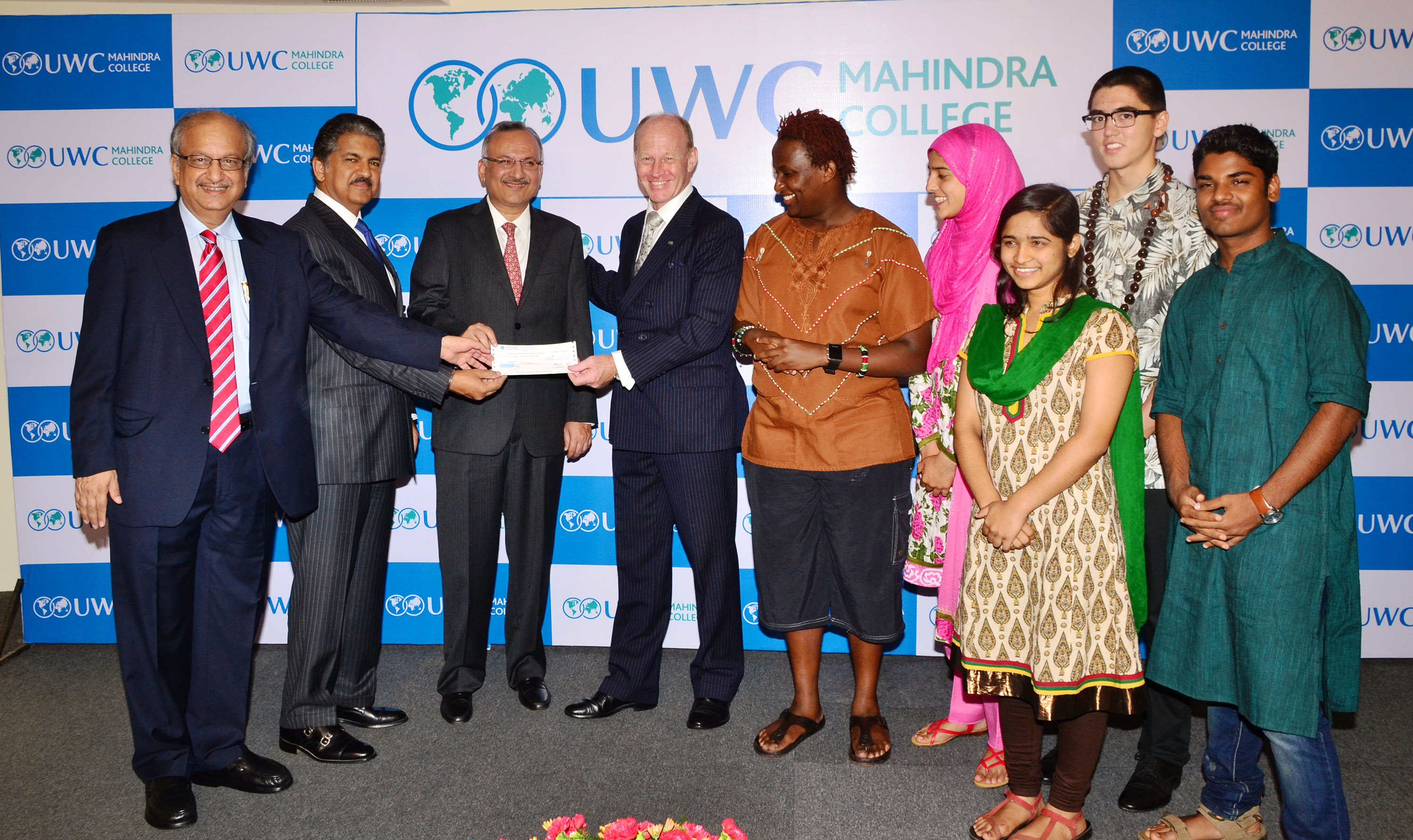 Shelby M.C. Davis and Mahindra Announce Major UWC Scholarship Commitment