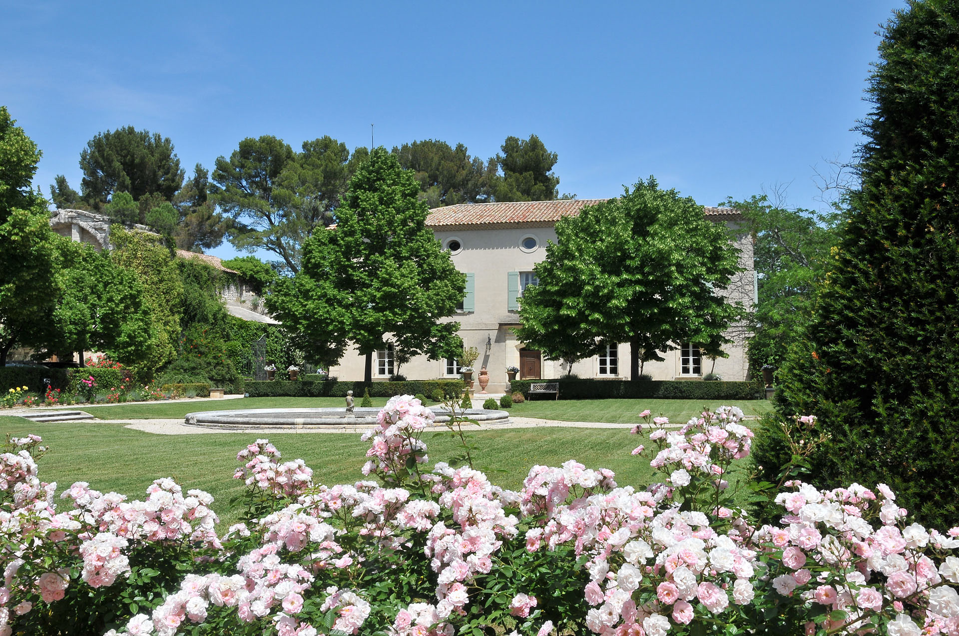 Chateau Grimaldi, an outstanding and unique rental place in Provence