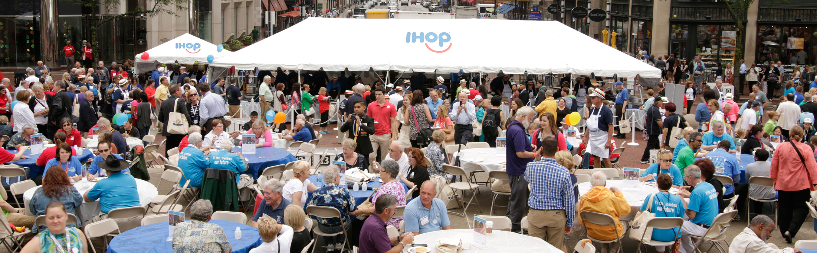 Monumental Pancake Party Attracts Six Thousand People From Around The World