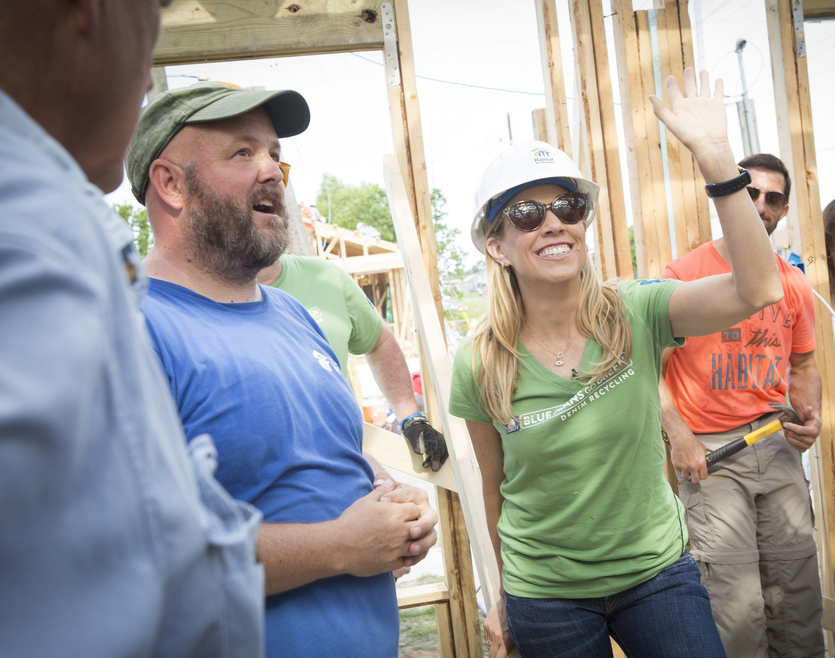 Nine-time Grammy Award-Winner Sheryl Crow Supports Blue Jeans Go Green™
