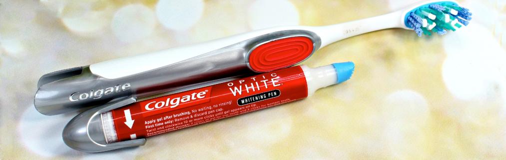 YouTube Stylist Andrea Brooks Reveals Holiday Party Beauty Tips in ...