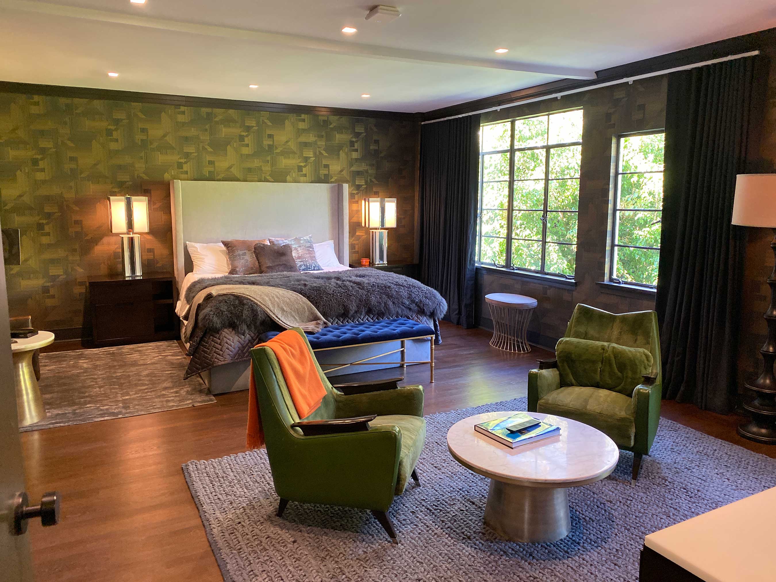 The House on Sunset Partners with Bentley Beverly Hills and Paddle8 to ...