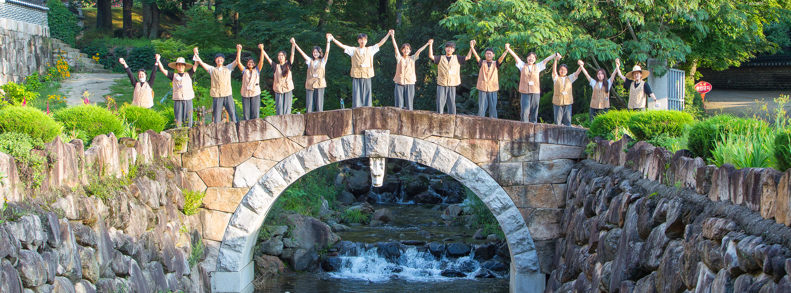 Templestay Unifying All Together Across Borders and Ethnicity