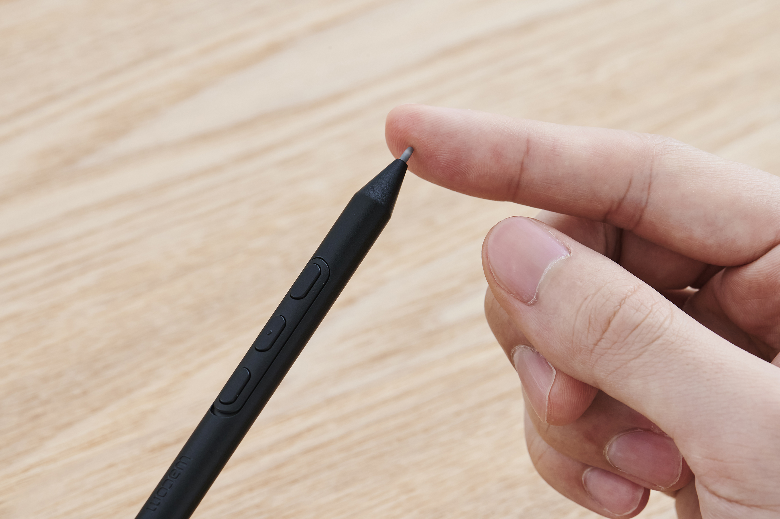 Introducing Wacom Movink: The first OLED pen display, and the thinnest ...