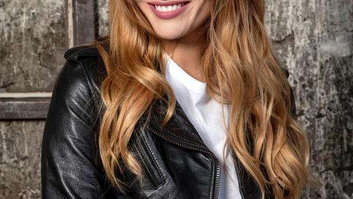 Chapitre 3 : Libre et connectée, la star de youtube Andy Raconte