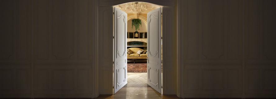 “GIVENCHY AT HOME”: THE HOUSE OF GIVENCHY UNVEILS AN EXCLUSIVE SCENOGRAPHY